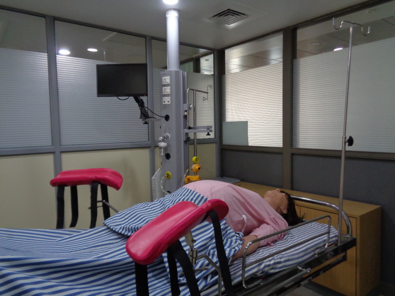 Photo Gallery - Medical College, Pune